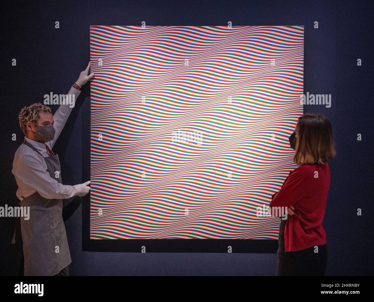 Bridget riley op art painting hi-res stock photography and images - Alamy