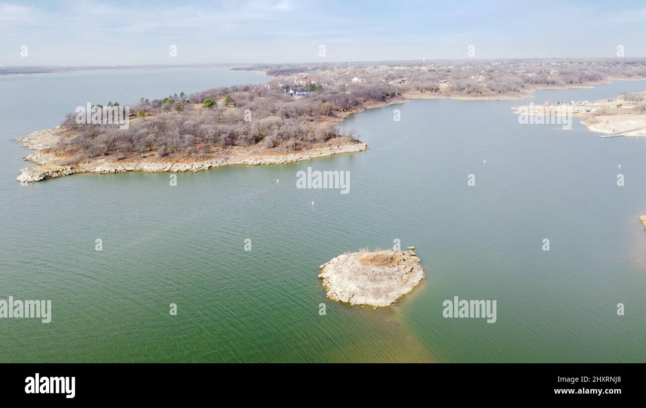 Aerial view of a shoreline at Grapevine Lake, Texas, USA Stock Photo ...