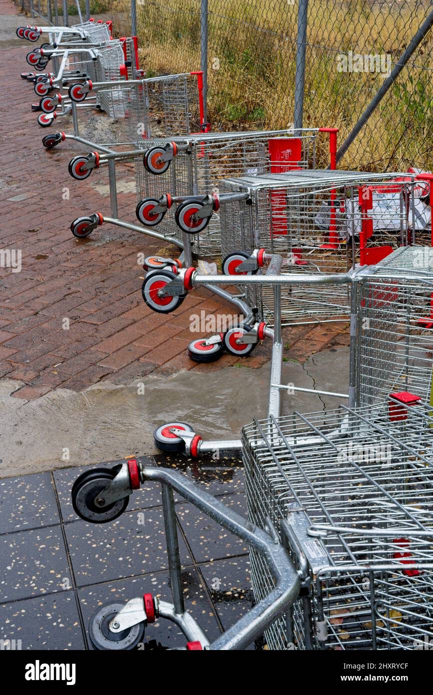 Market carts on wheels hi-res stock photography and images - Alamy