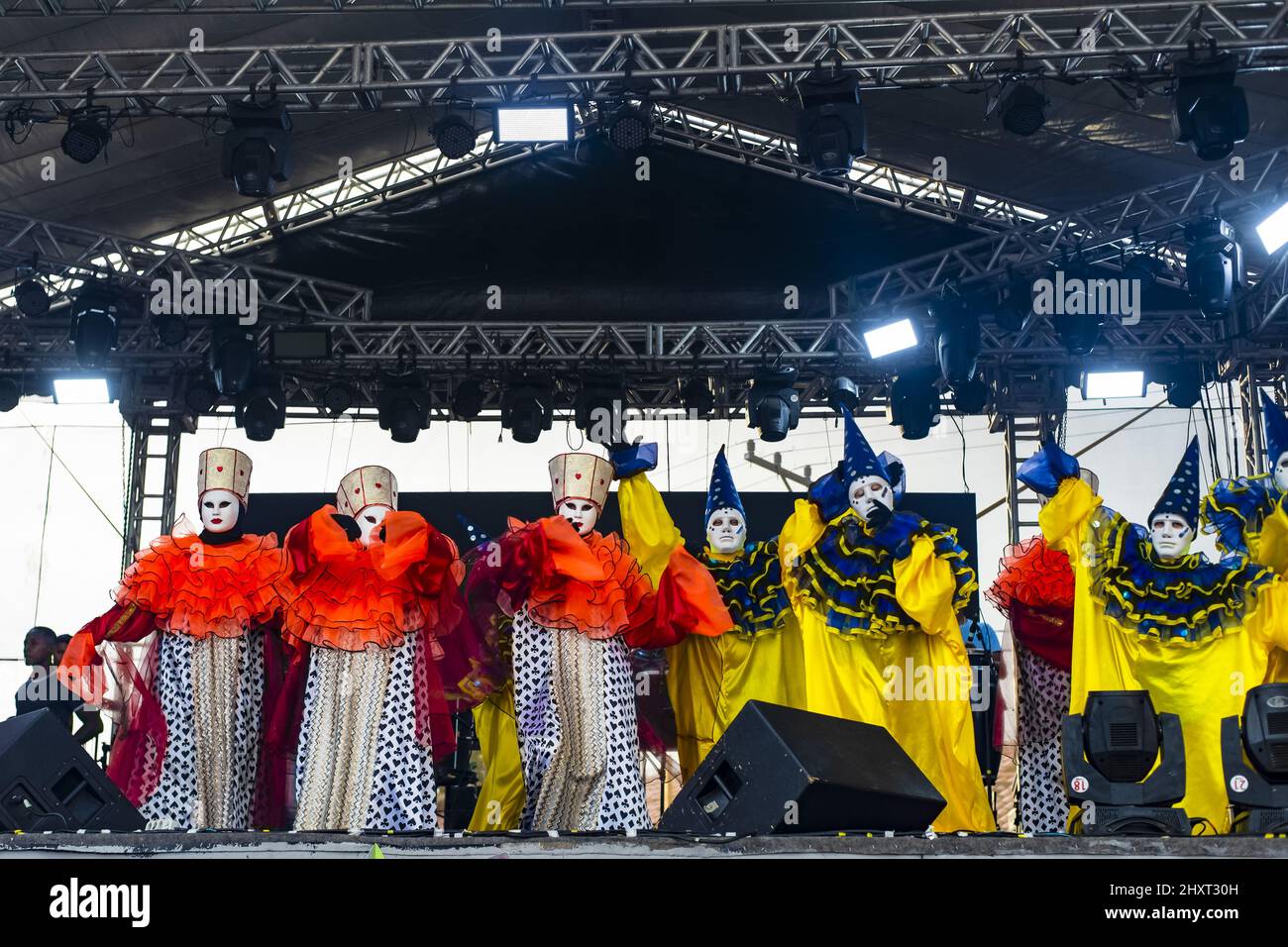 Closeup of people wearing masks and carnival costumes at Carnaval de ...