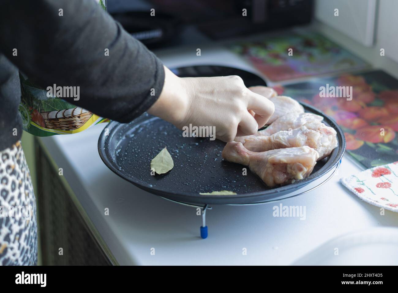 House chicken legs hi-res stock photography and images - Alamy