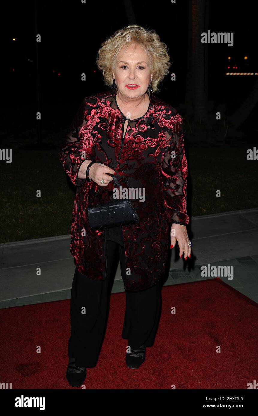 Doris roberts hi-res stock photography and images - Alamy