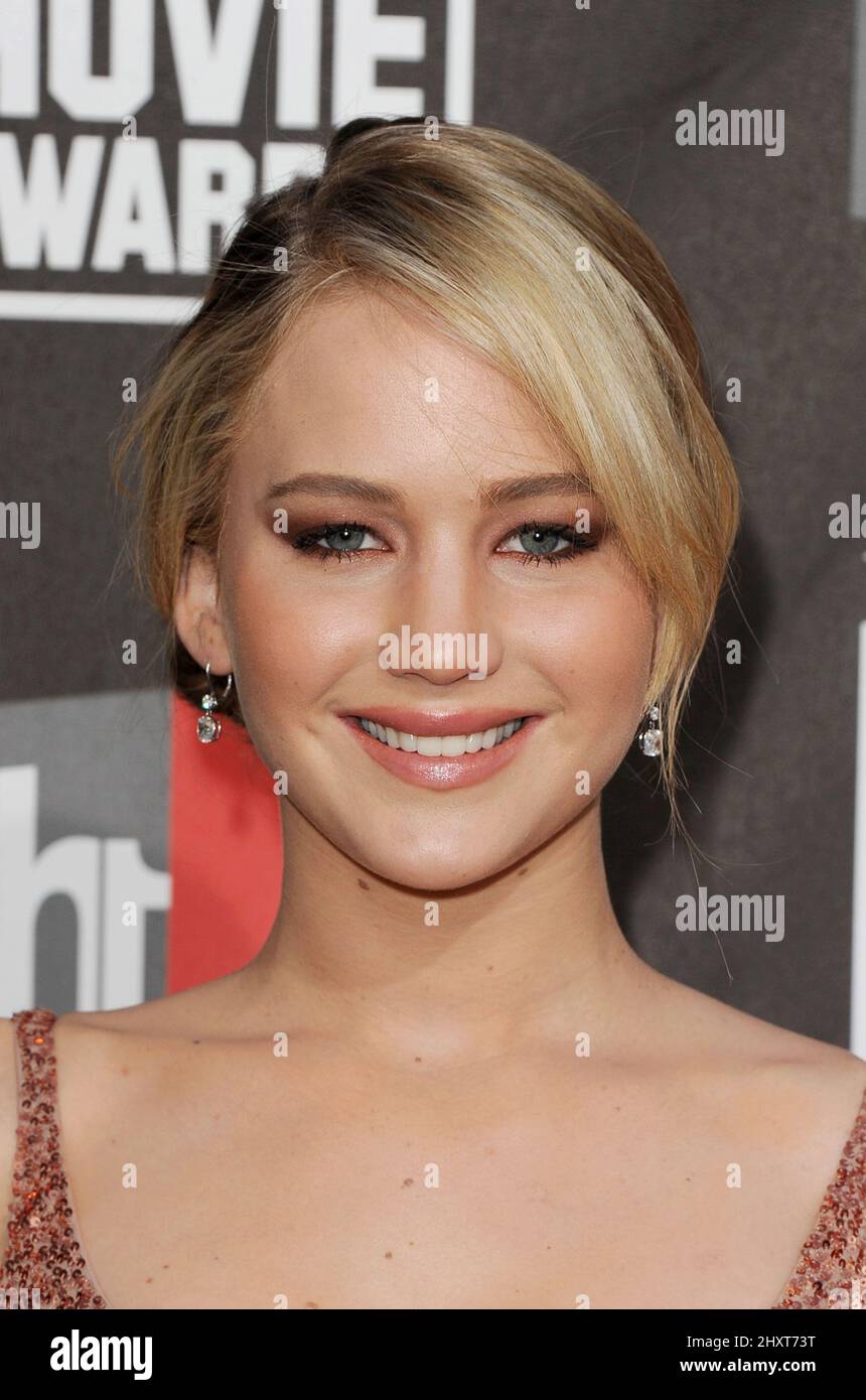 Jennifer Lawrence arriving at the 16th Annual Critics Choice Movie ...