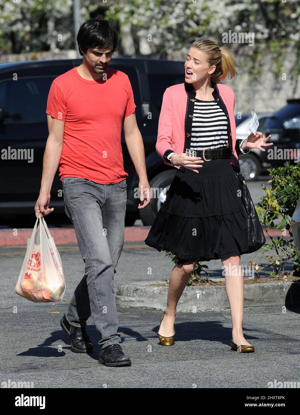 Friend seen leaving a ralphs grocery store hi-res stock photography and ...