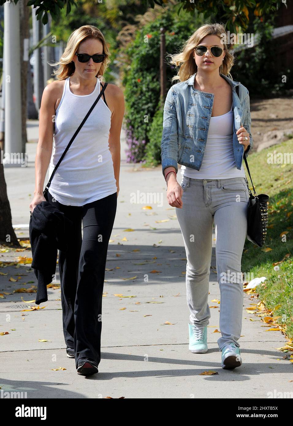 Malin Akerman and her Sister Jennifer Akerman Go For a Walk in Los ...