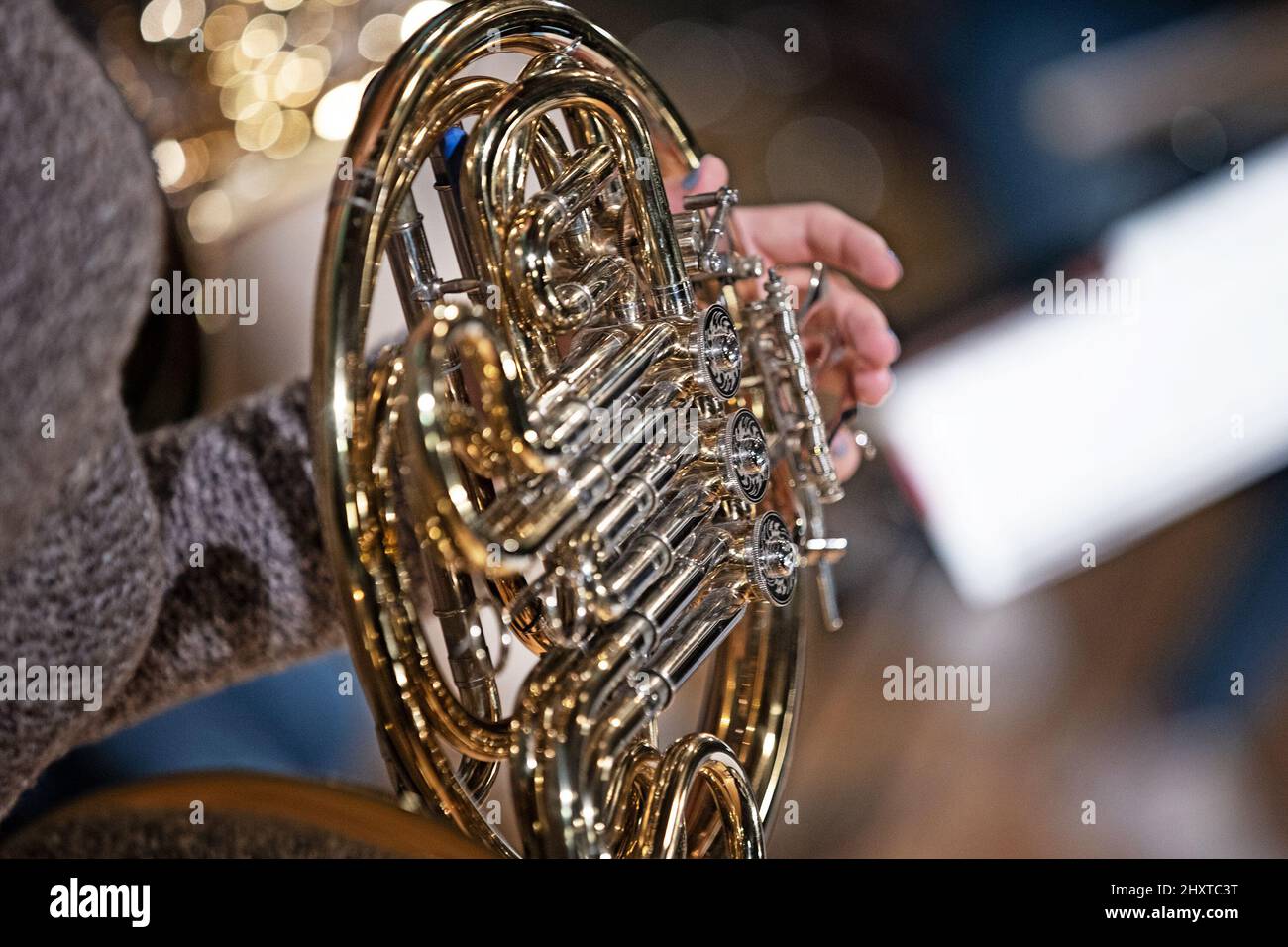Playing french horn hi-res stock photography and images - Alamy