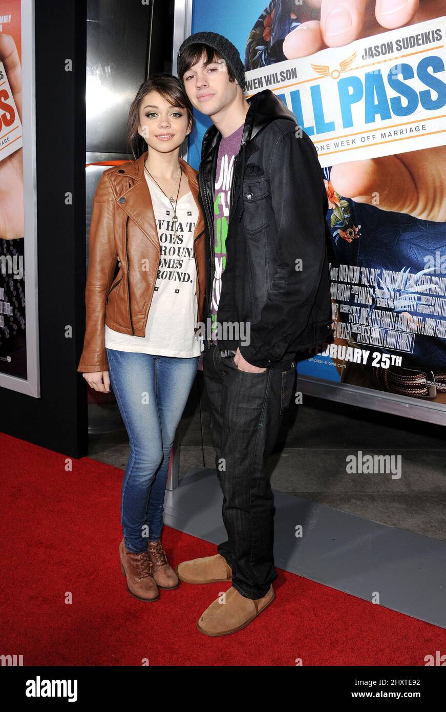 Sarah hyland hall pass premiere hi-res stock photography and images - Alamy