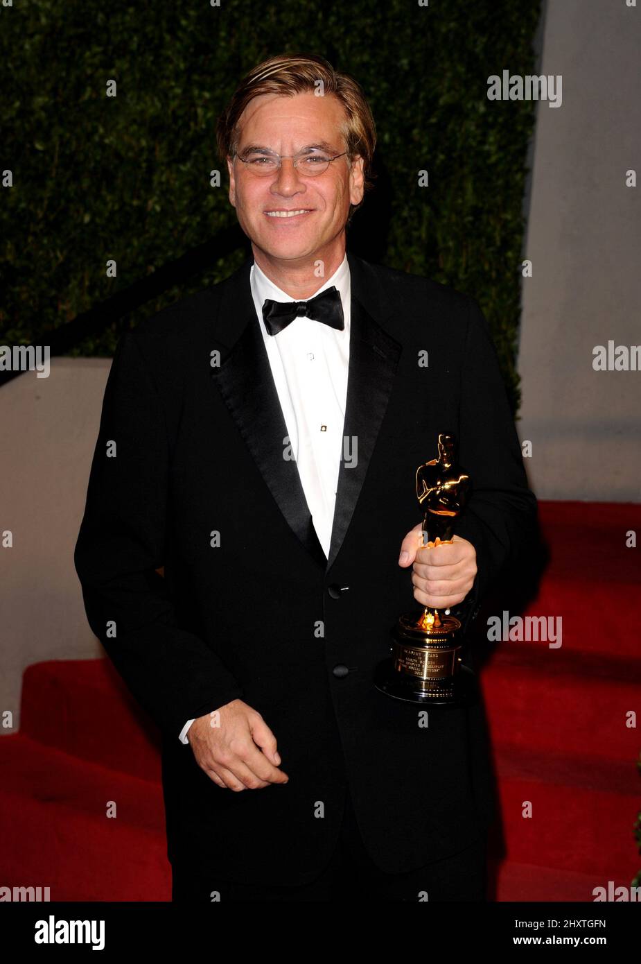 Aaron Sorkin at the 2011 Vanity Fair Oscar Party hosted by Graydon ...