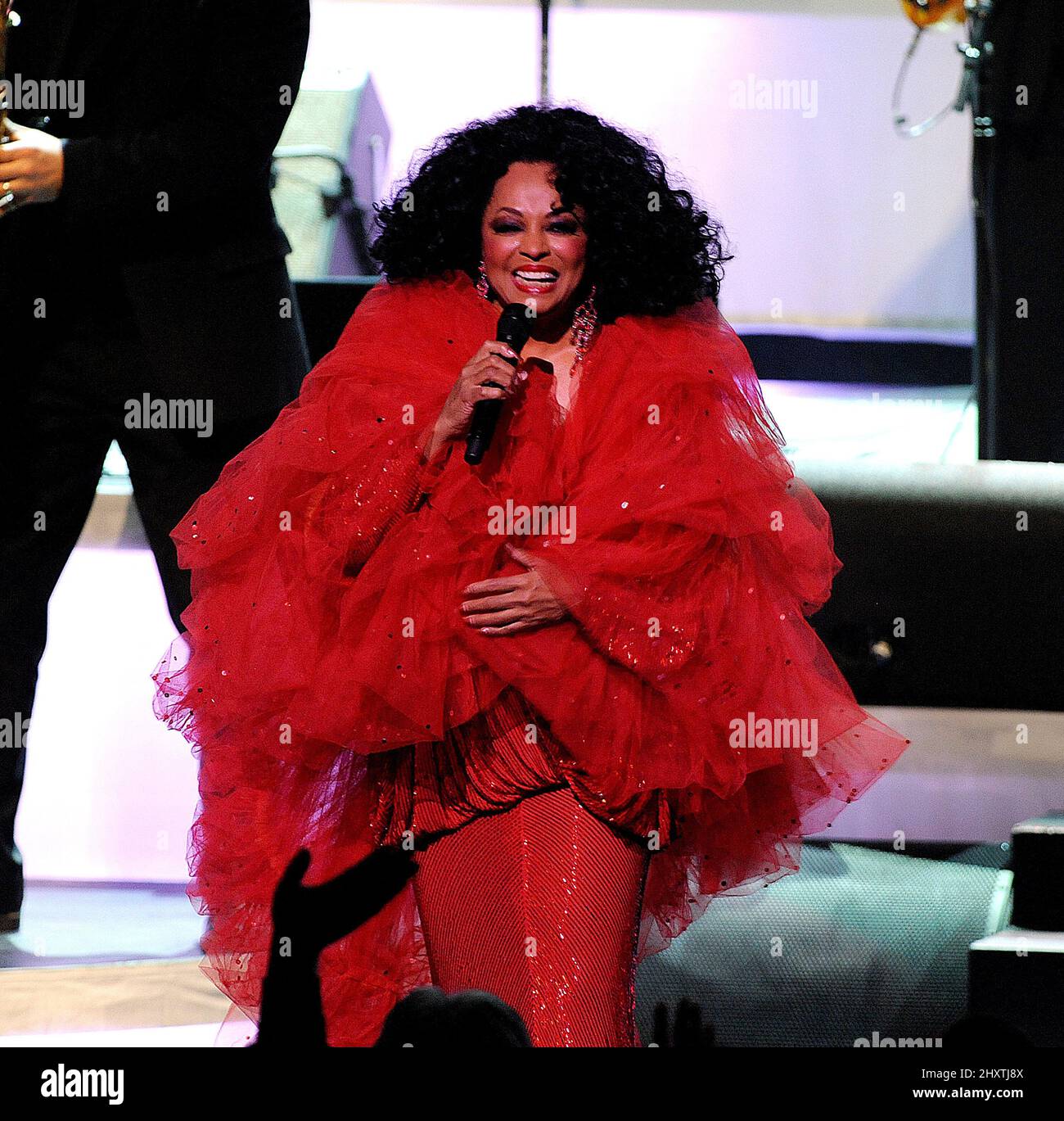 Diana Ross performs live on her "More Today Than Yesterday" tour stop ...