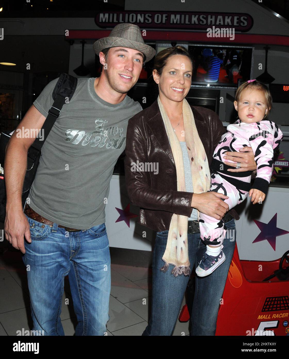 Kyle Lowder, Arianne Zucker from "Days of Our Lives" celebrates its ...