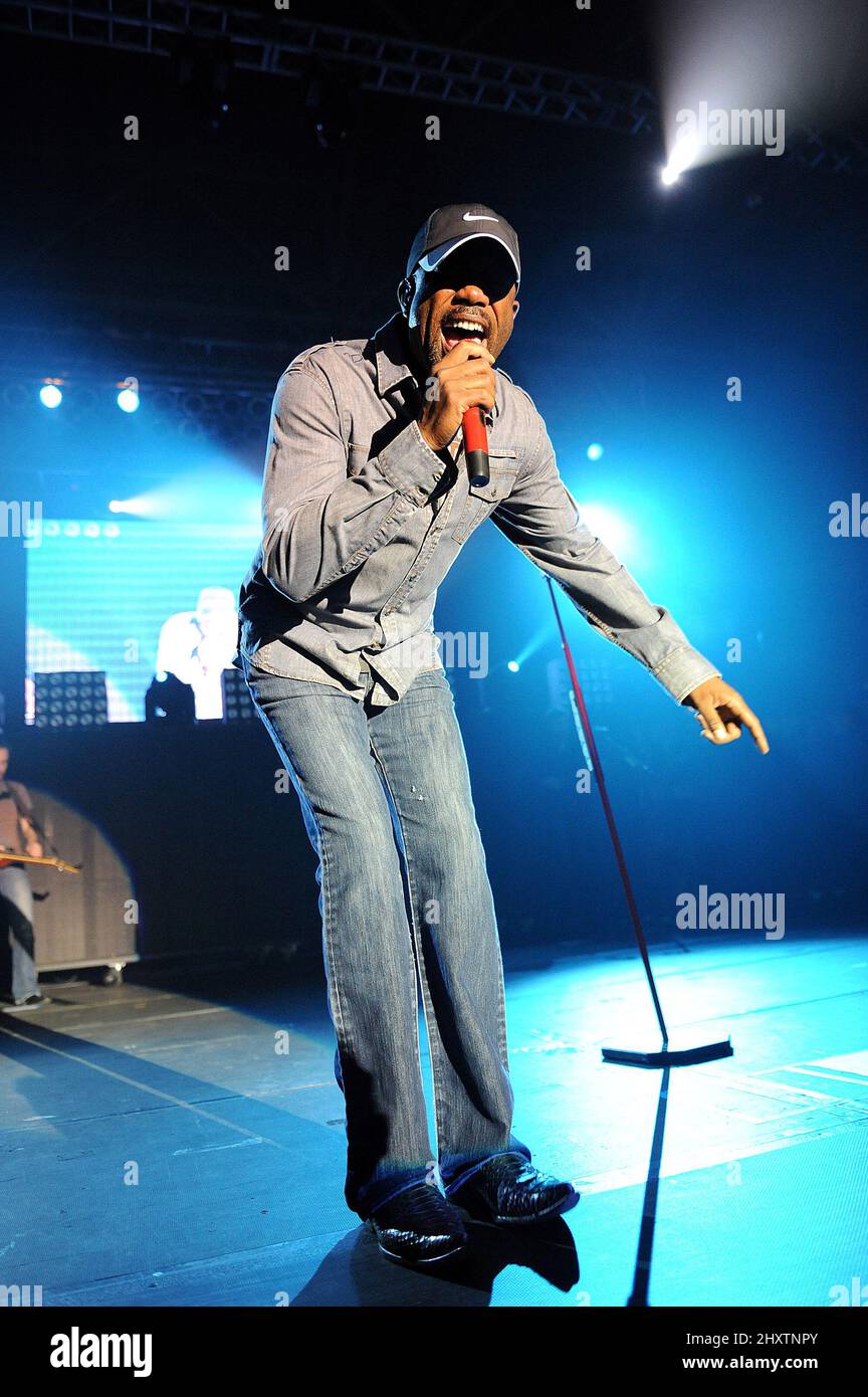 Darius Rucker performs at the North Carolina Azalea Festival held at ...