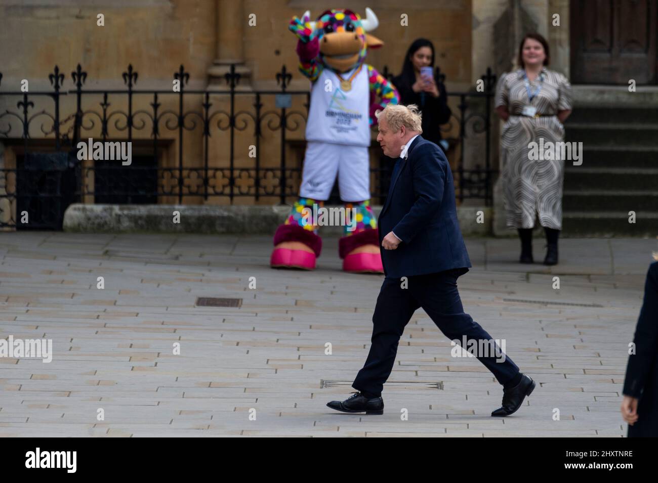 Perry commonwealth mascot hi-res stock photography and images - Alamy