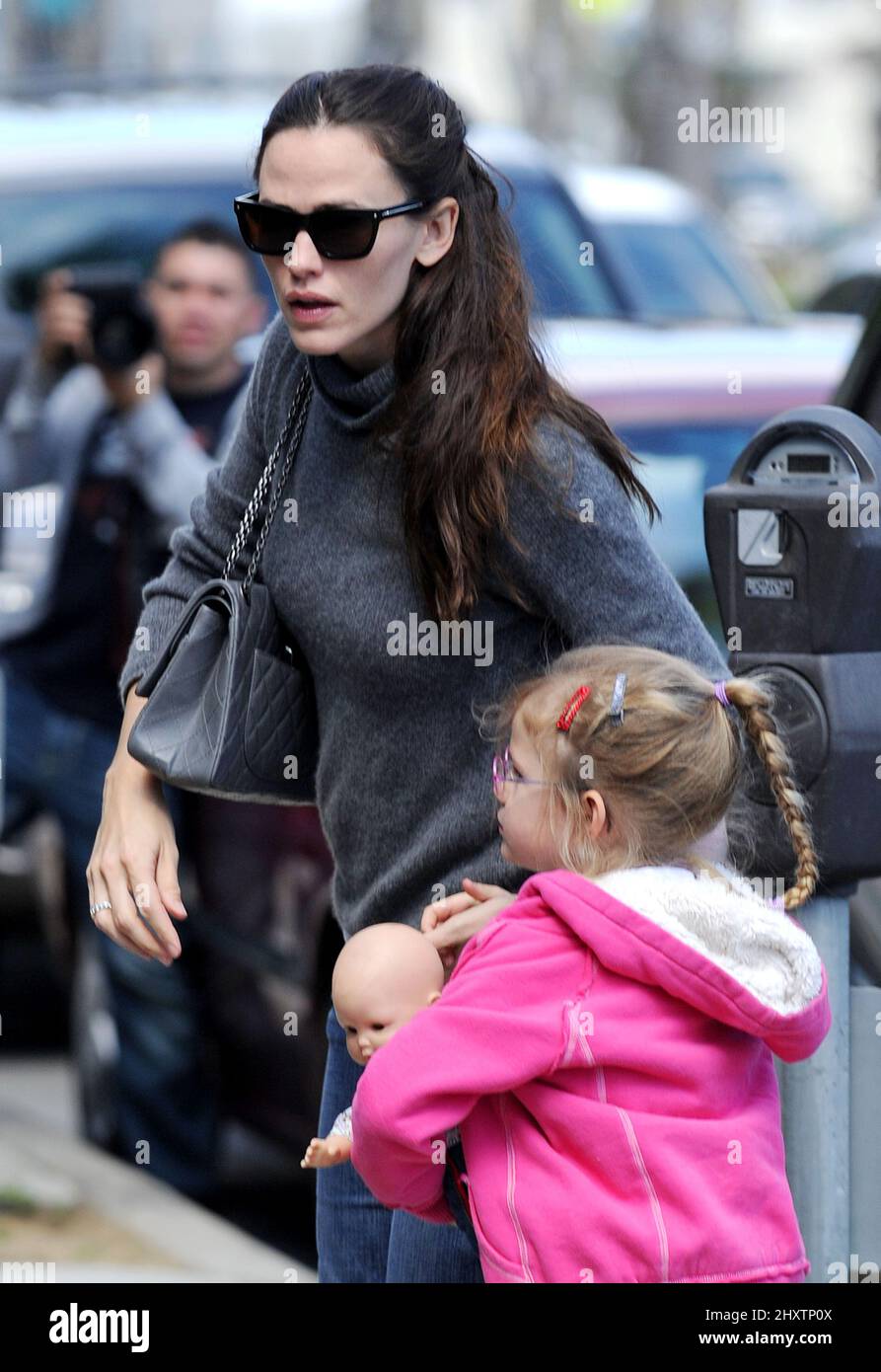 Jennifer Garner and her daughter Violet Anne Affleck are seen out and ...