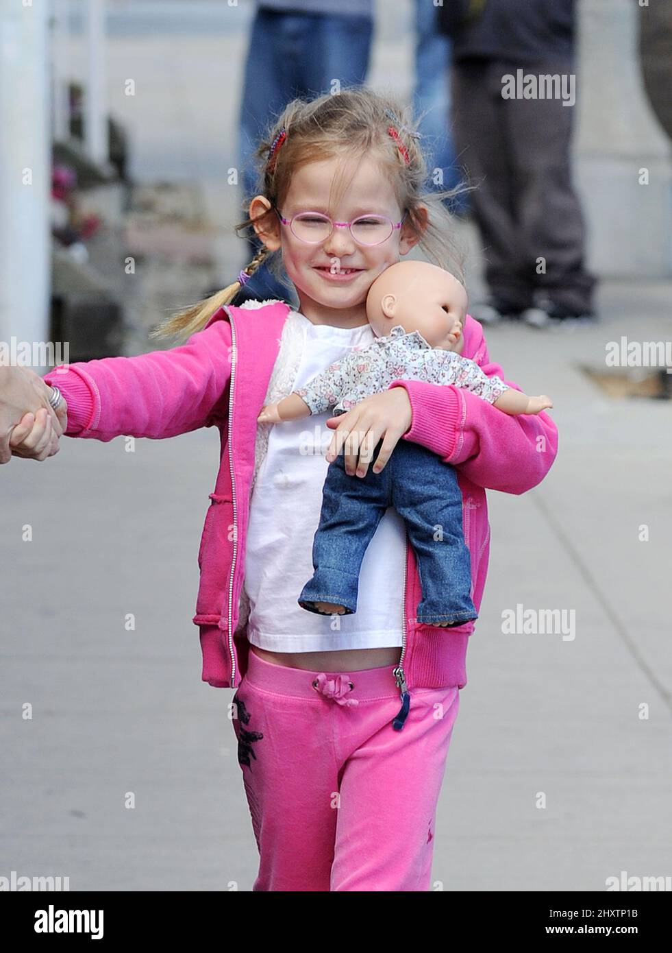 Jennifer Garner and her daughter Violet Anne Affleck are seen out and ...