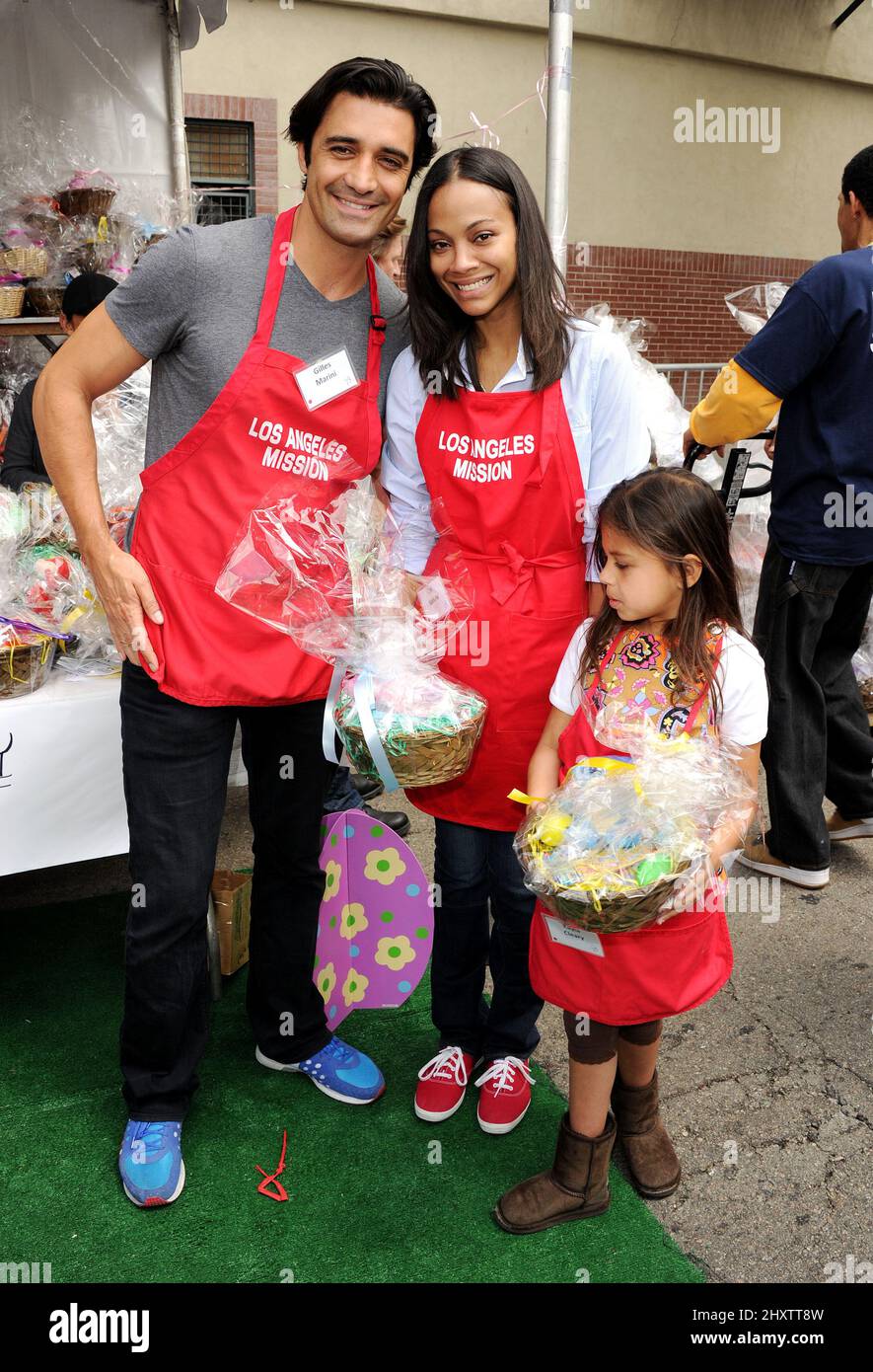 Gilles Marini, Zoe Saldana and her niece Kayla Cleary at the LA Mission ...