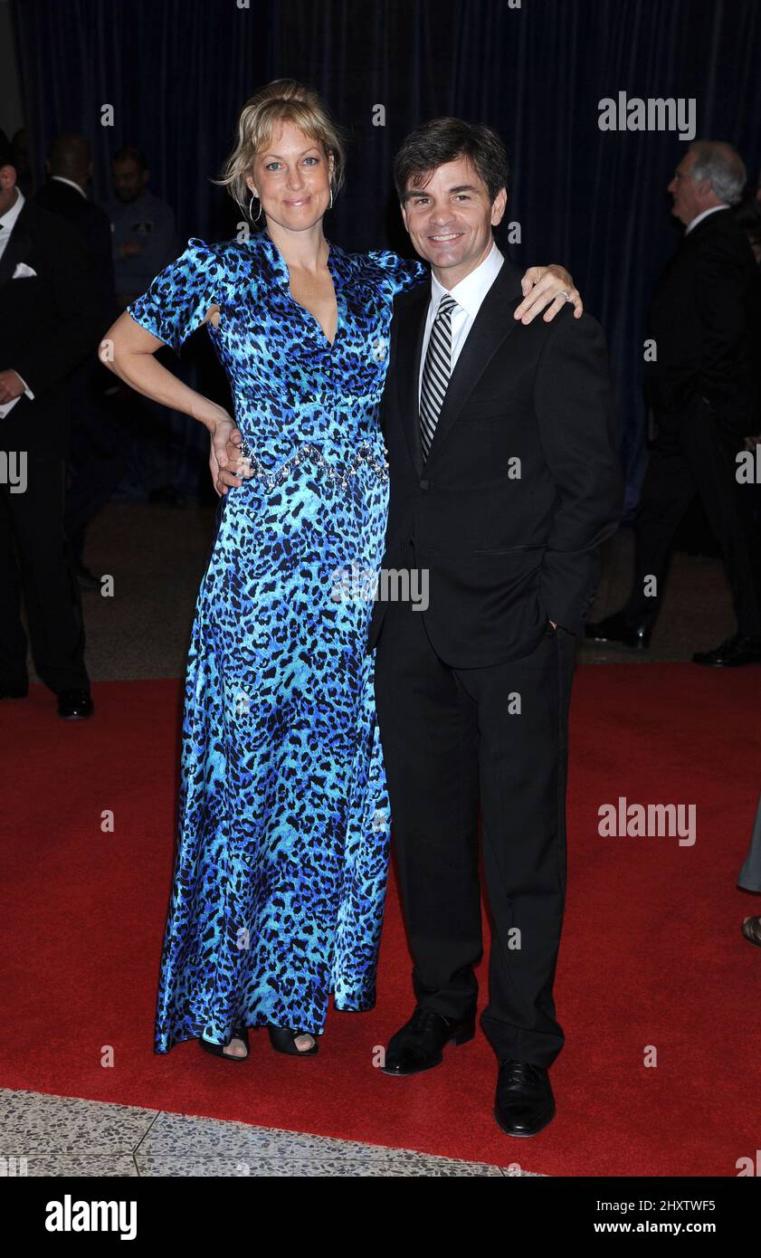 Alexandra Wentworth and George Stephanopoulos attending the White House ...