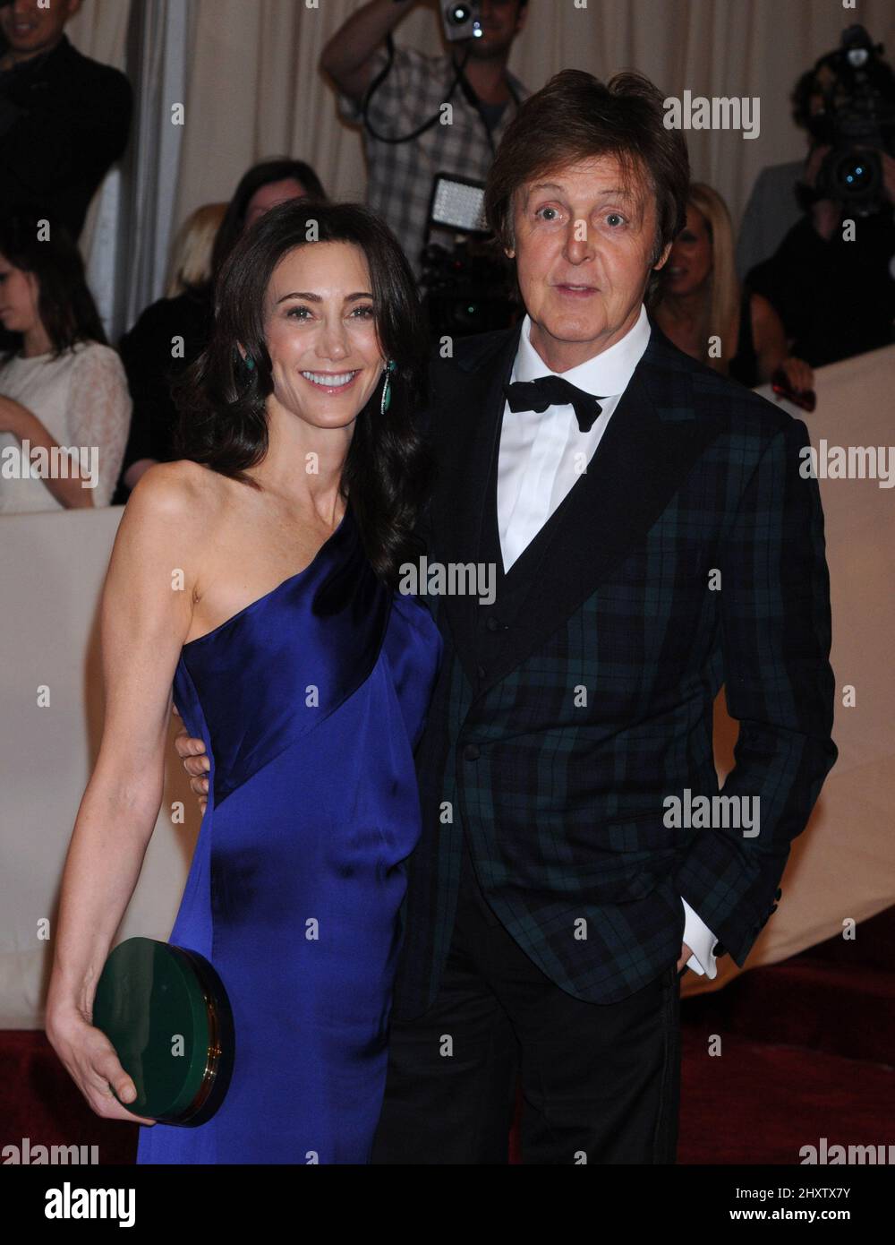 Paul McCartney and Nancy Shevell arriving for the Metropolitan Museum ...