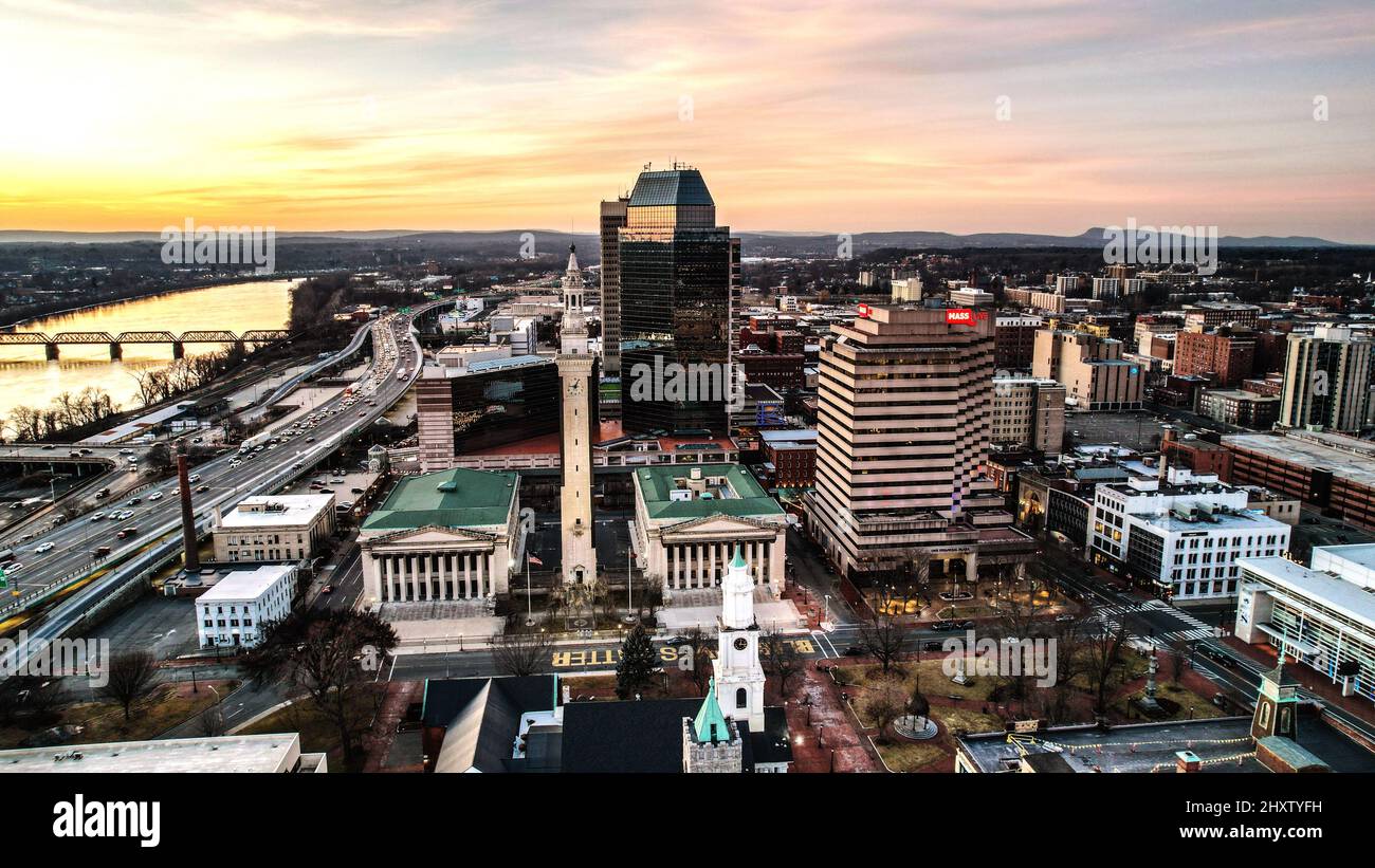 View of the city's skyline in Springfield Stock Photo - Alamy