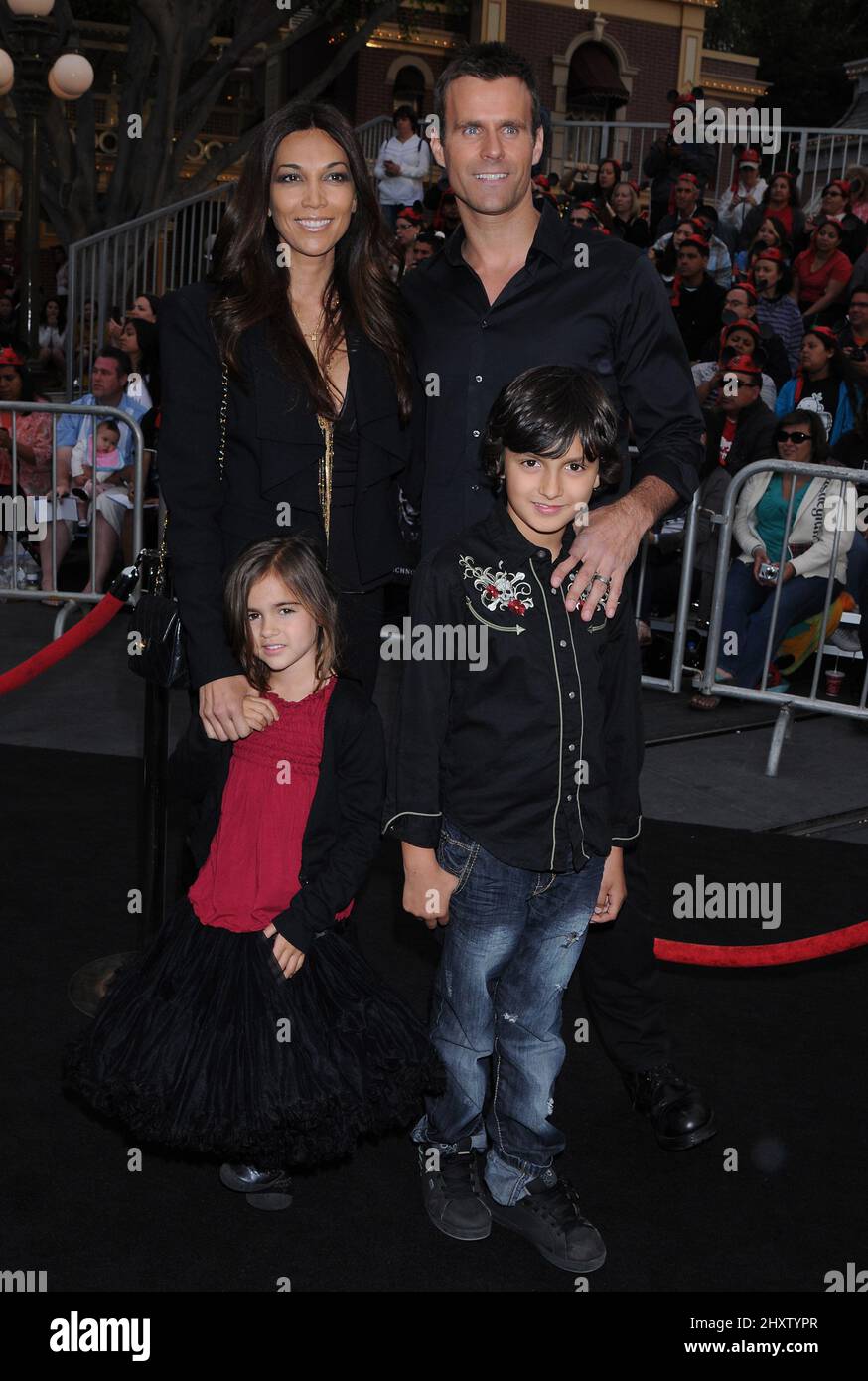 Cameron mathison and vanessa arevalo hi-res stock photography and ...