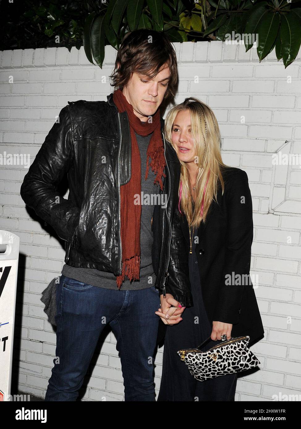 Kaley Cuoco E Christopher French