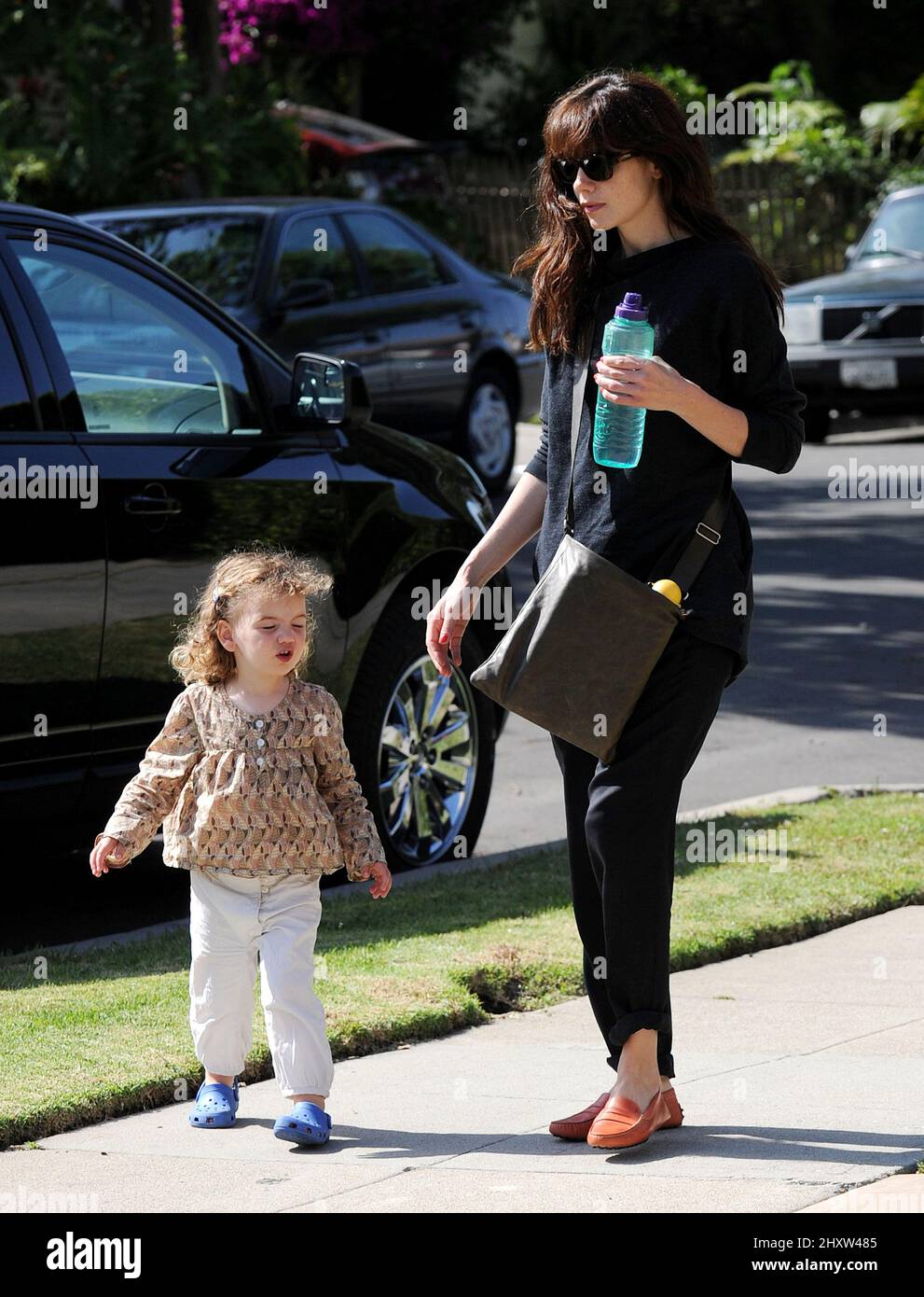 Michelle Monaghan and her daughter Willow run errands in Los Angeles ...