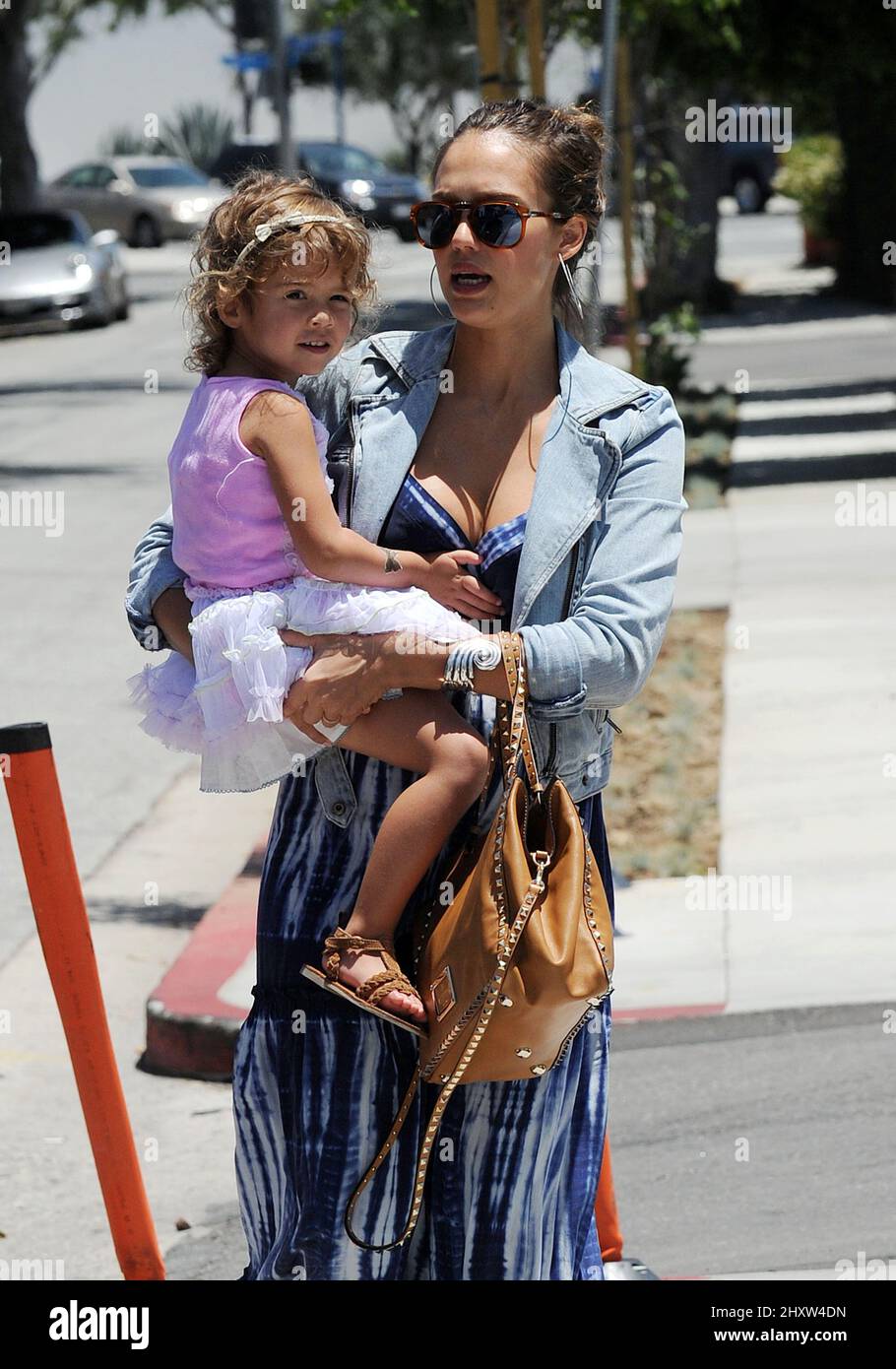 Jessica Alba and Daughter Honor Marie seen out and about in Los Angeles ...
