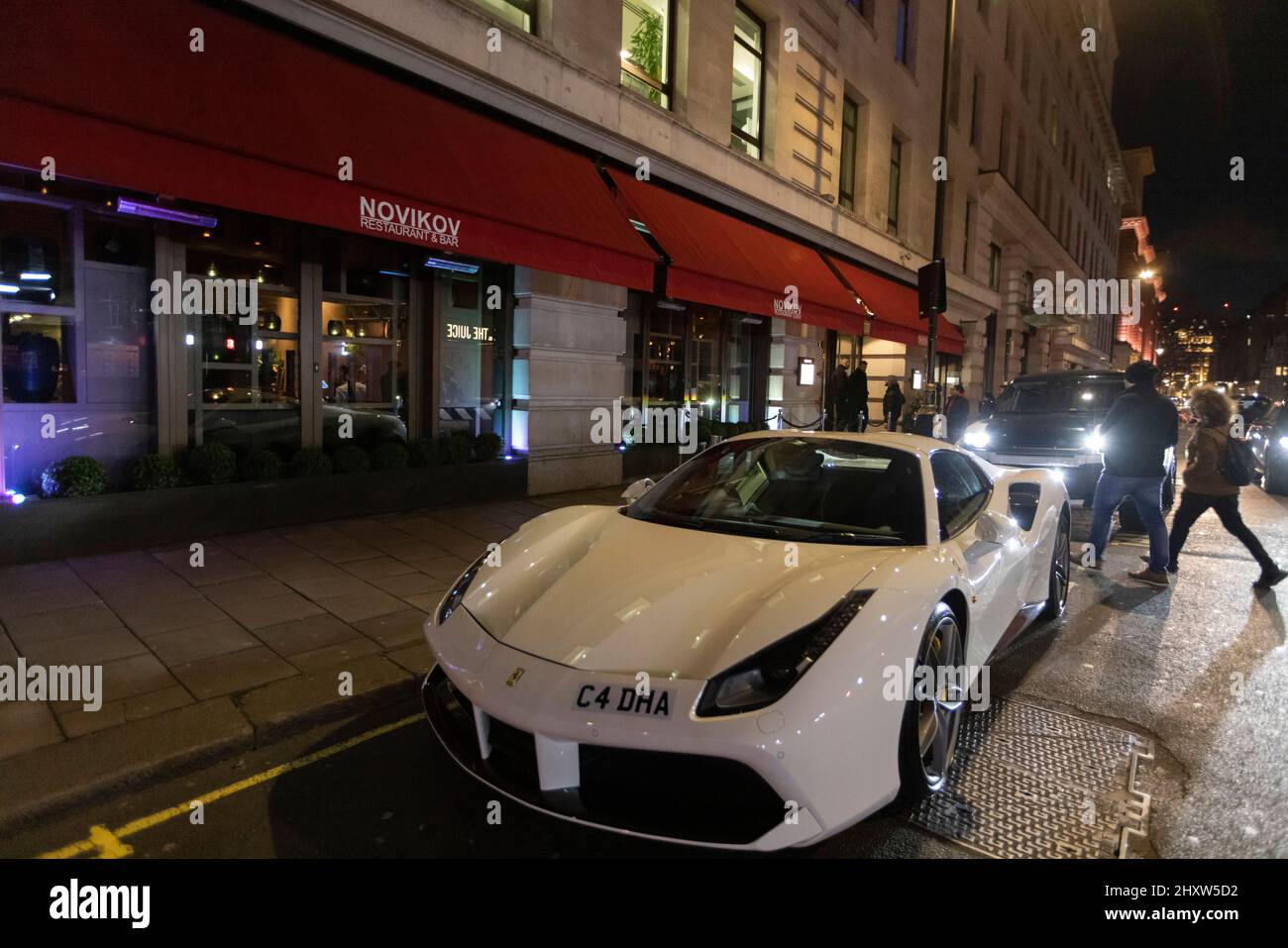 Novikov, Russian Restaurant & Bar in Mayfair where rich Russians go for ...