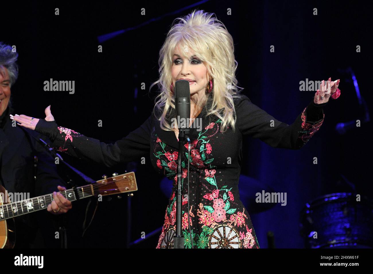 Dolly parton marty stuart late night jam hi-res stock photography and ...