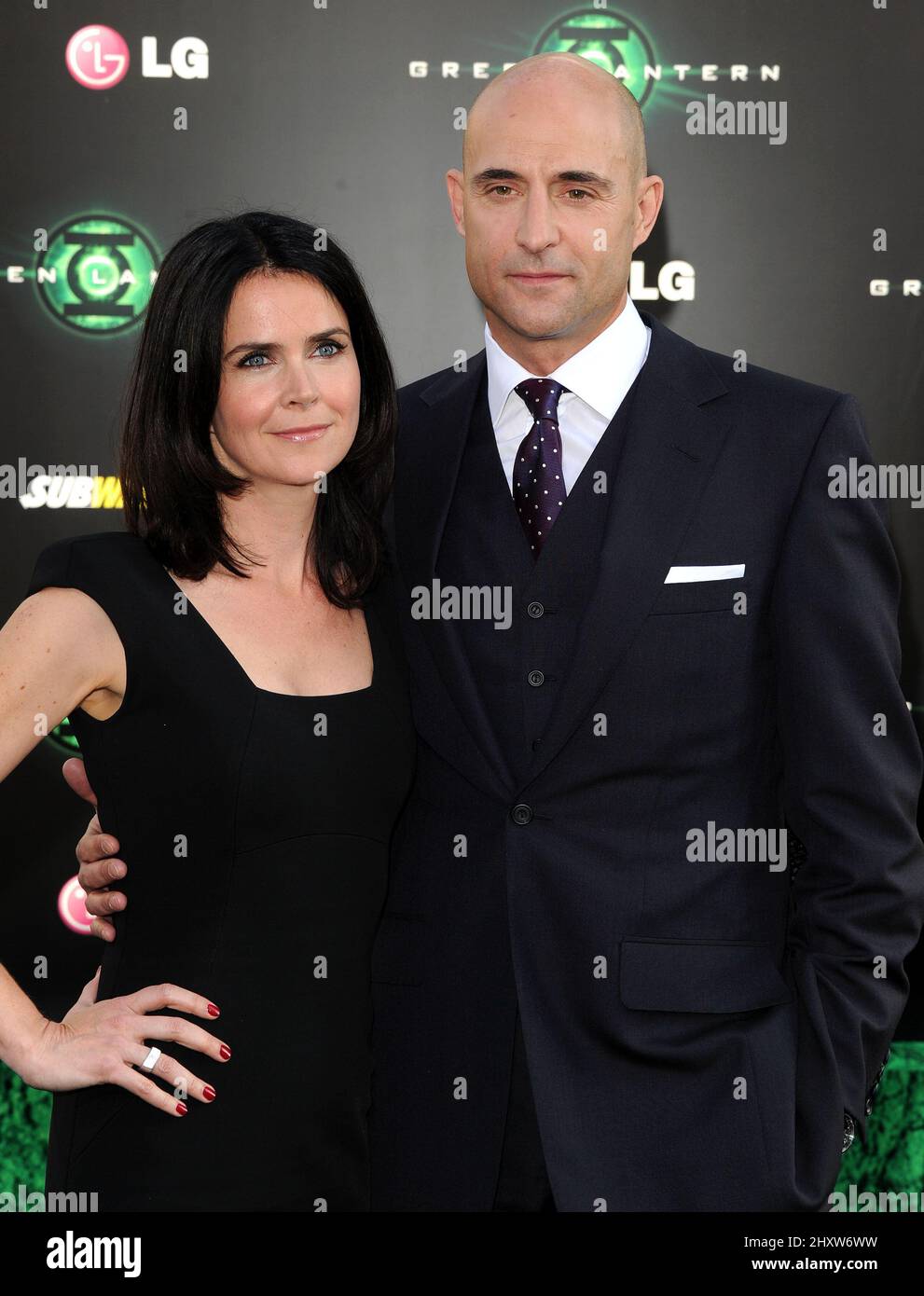 Mark strong green lantern hi-res stock photography and images - Alamy
