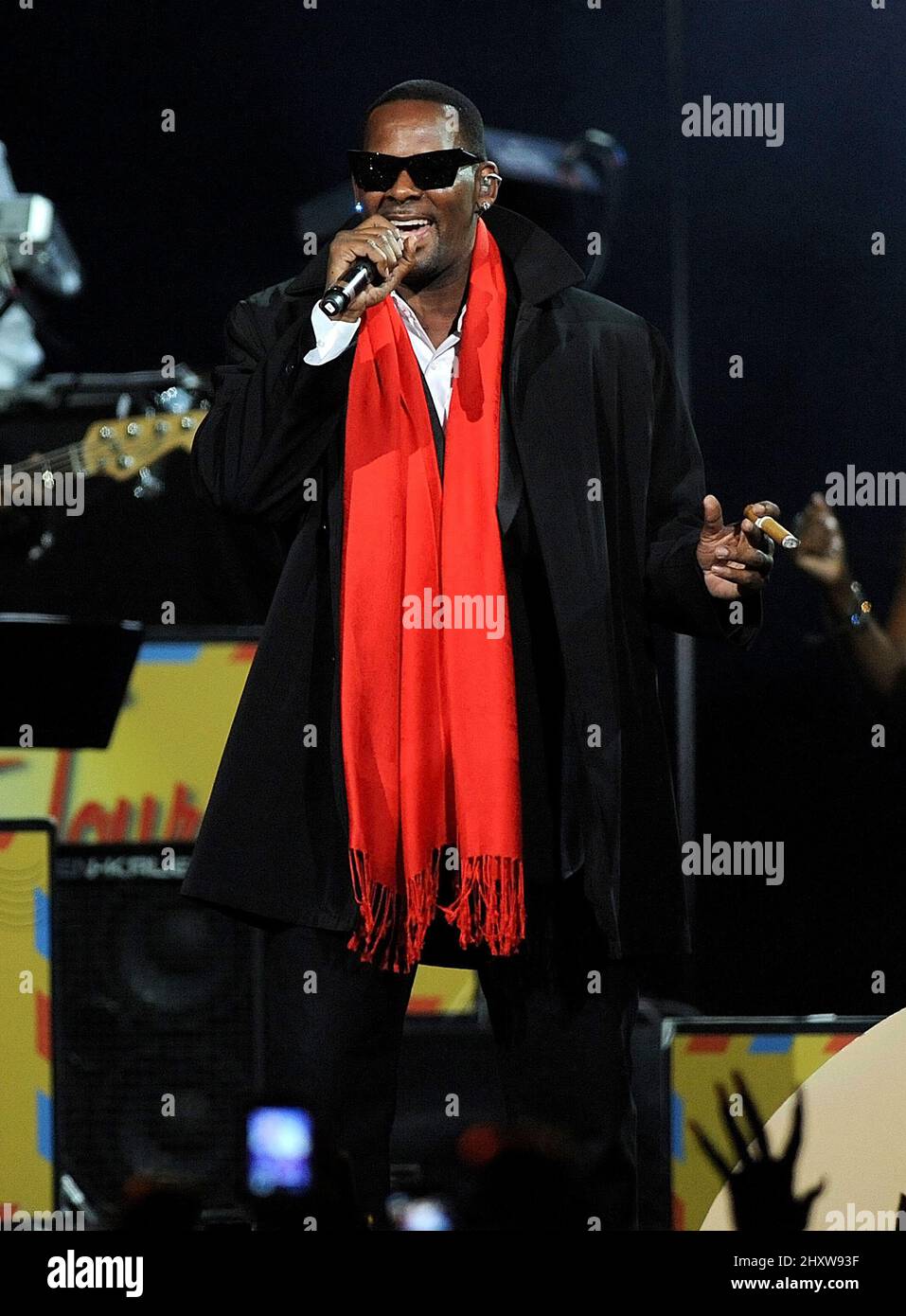 R Kelly performs during his Love Letter Tour at the RBC Centre in ...