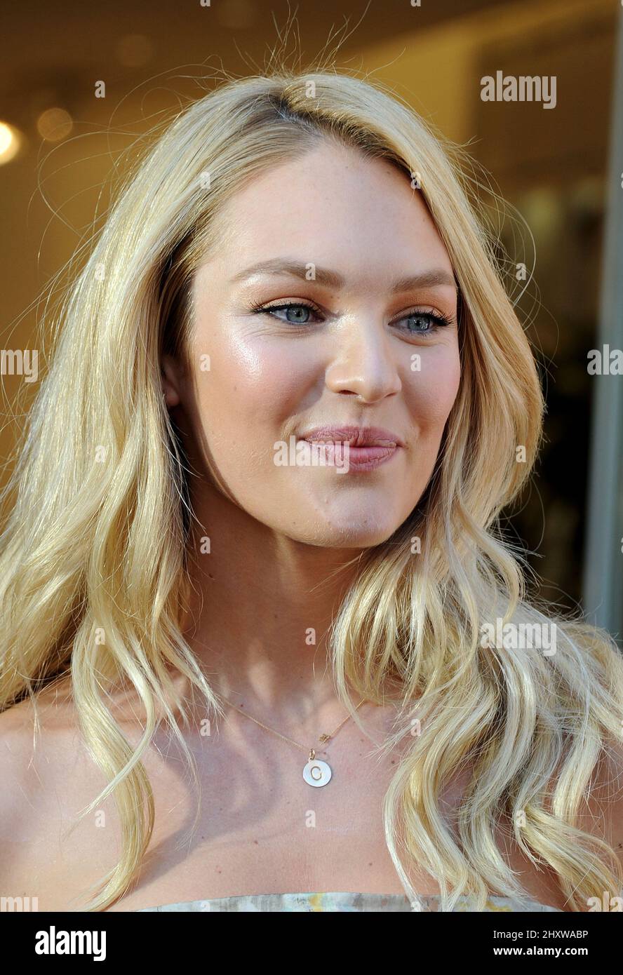 Victoria's Secret Candice Swanepoel unveils new "VS Fantasies ...