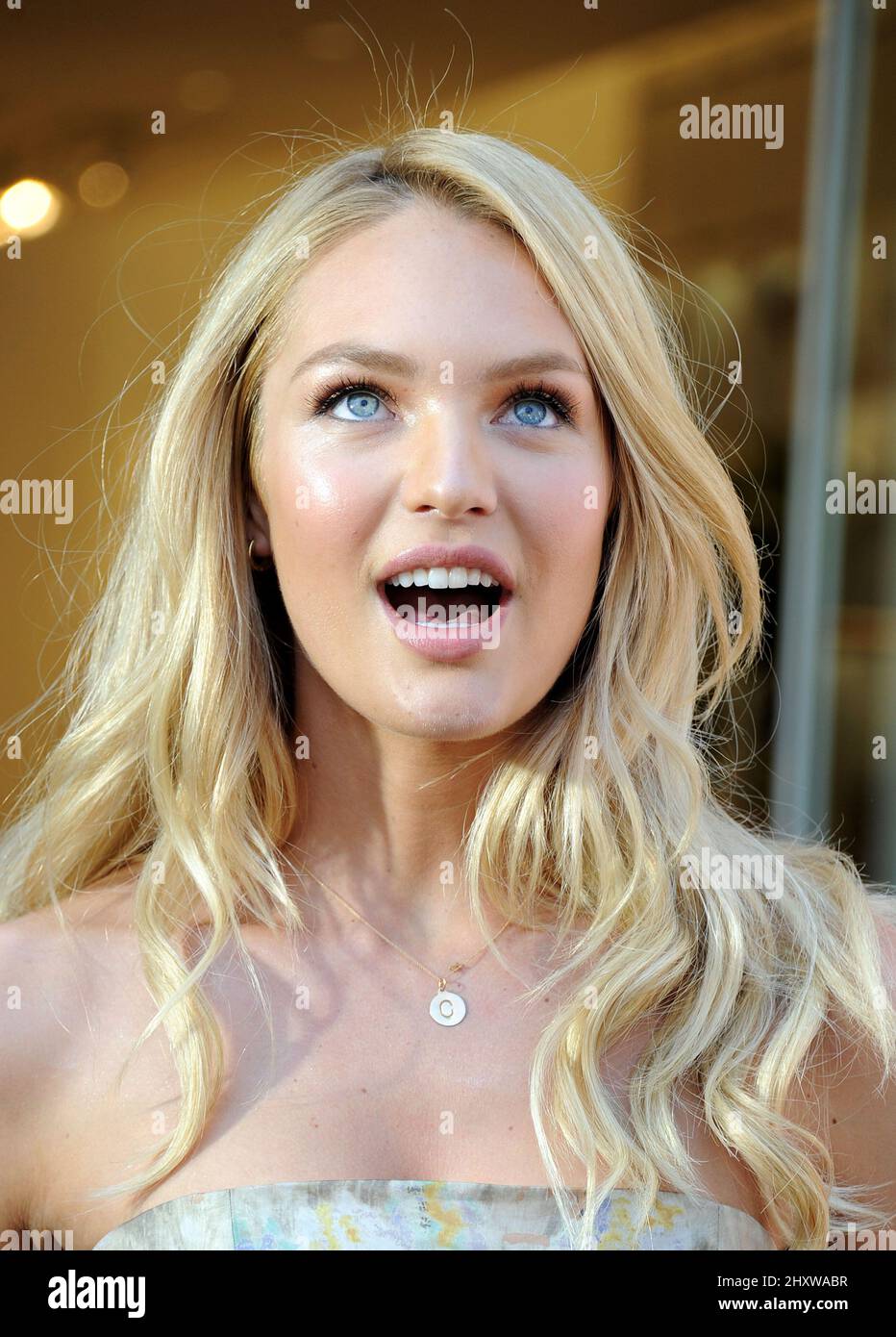 Victoria's Secret Candice Swanepoel unveils new "VS Fantasies ...