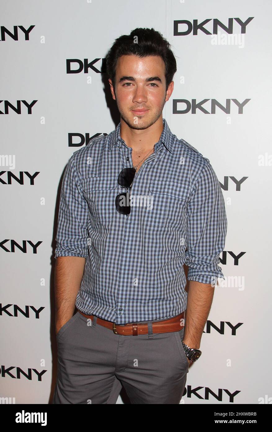 Muscles De Kevin Jonas