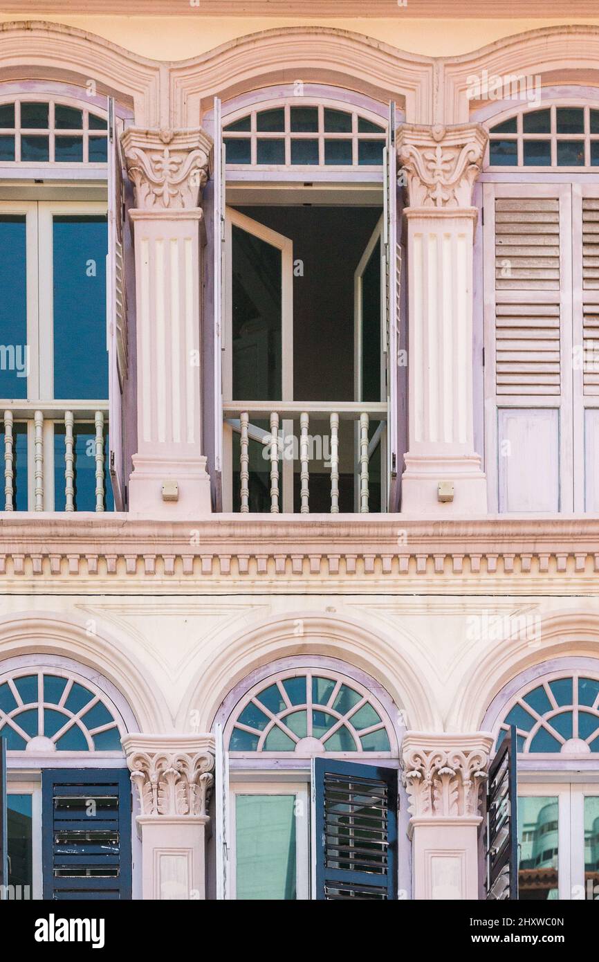 Exterior of an old building in Singapore Stock Photo - Alamy