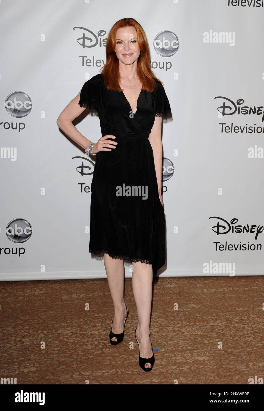 Abc summer 2011 tca showcase hi-res stock photography and images - Alamy