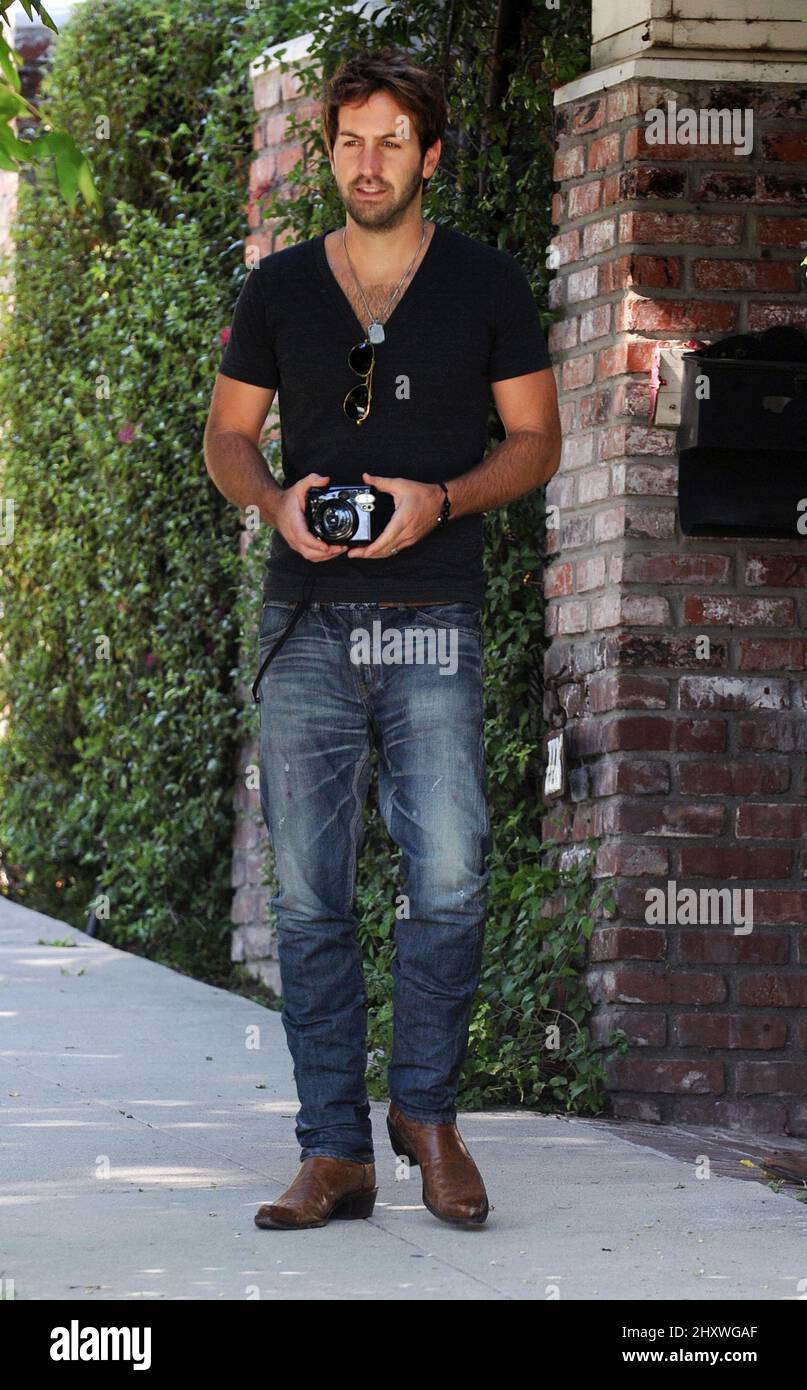 Josh Kelley as he gets ready to perform at the Staple Center in Los ...