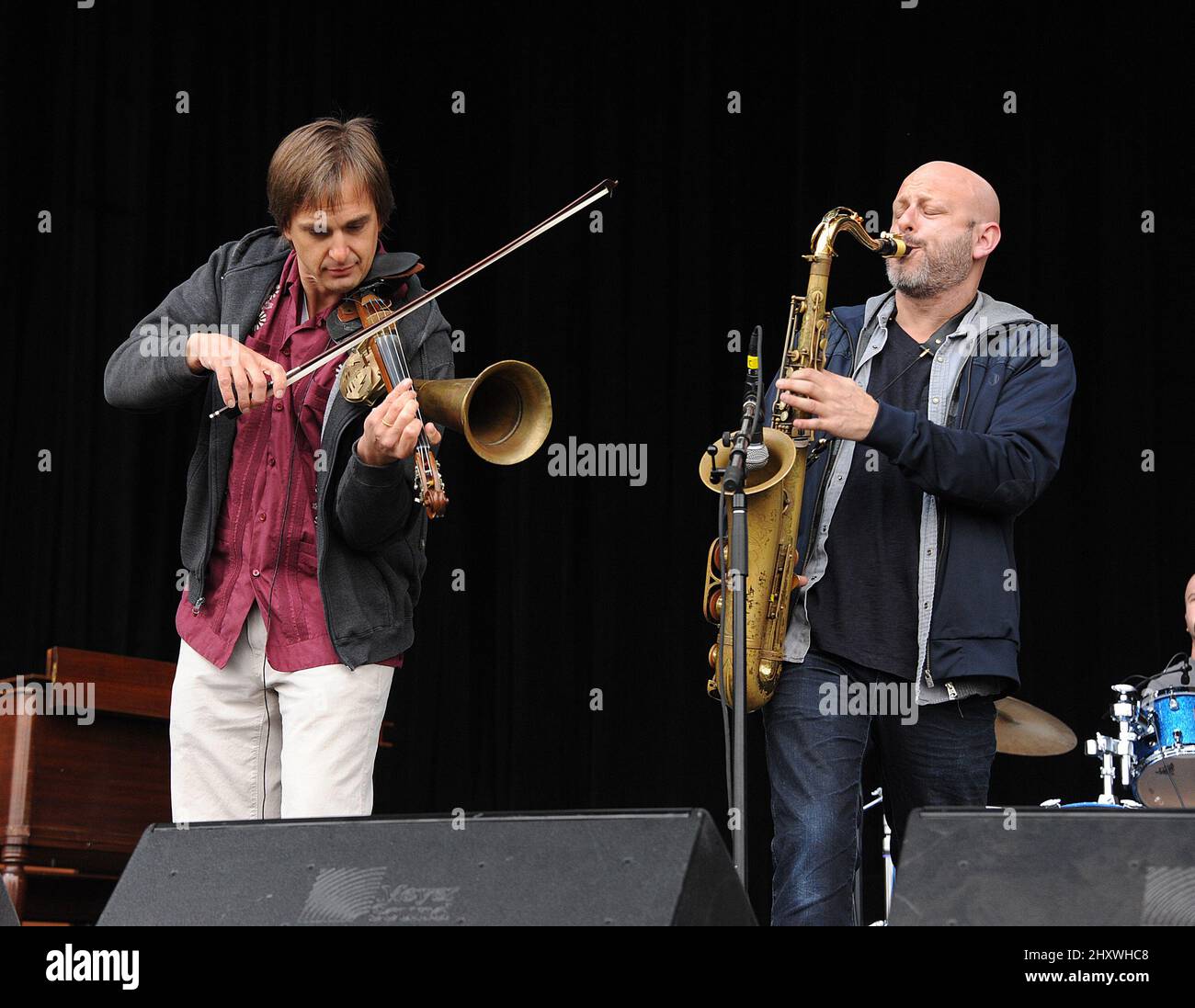 All stars performing arts hi-res stock photography and images - Alamy