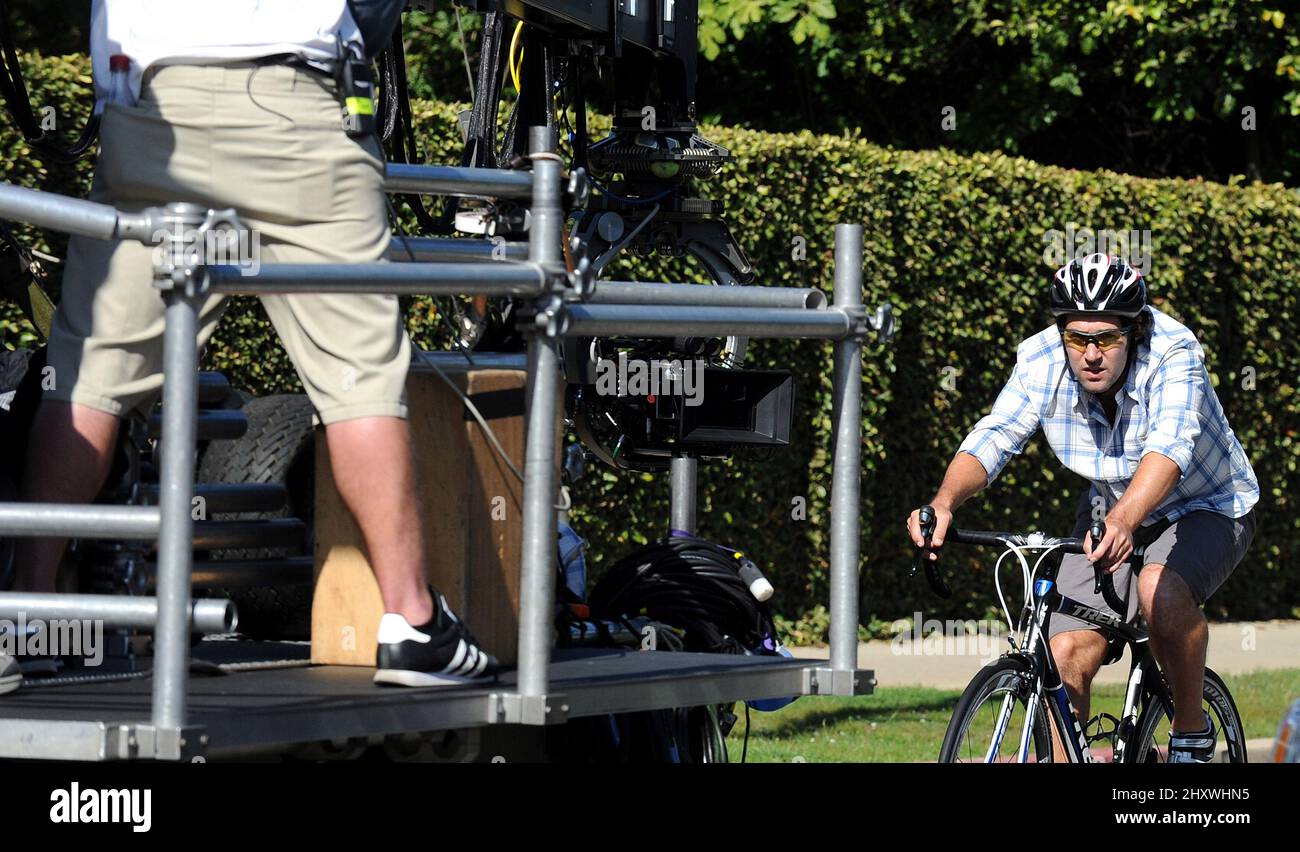 Paul rudd films a bike scene hi-res stock photography and images - Alamy