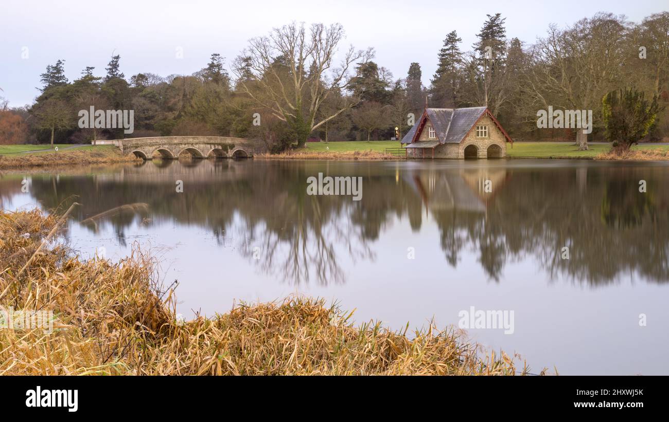 House on shore forest hi-res stock photography and images - Alamy