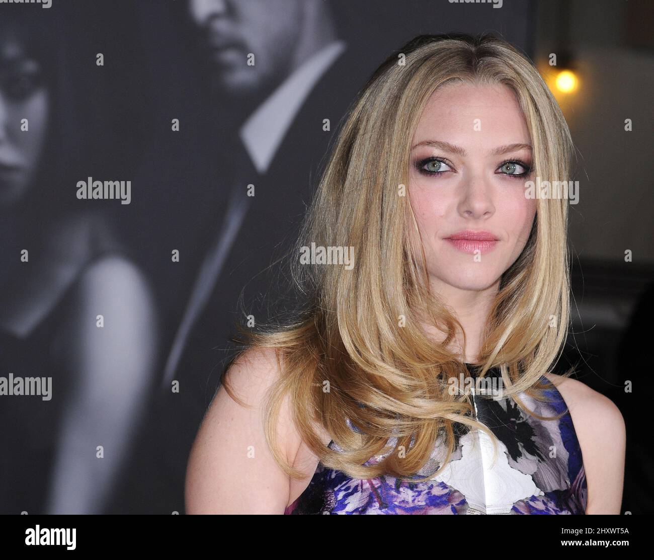 Amanda seyfried in time High Resolution Stock Photography and Images ...