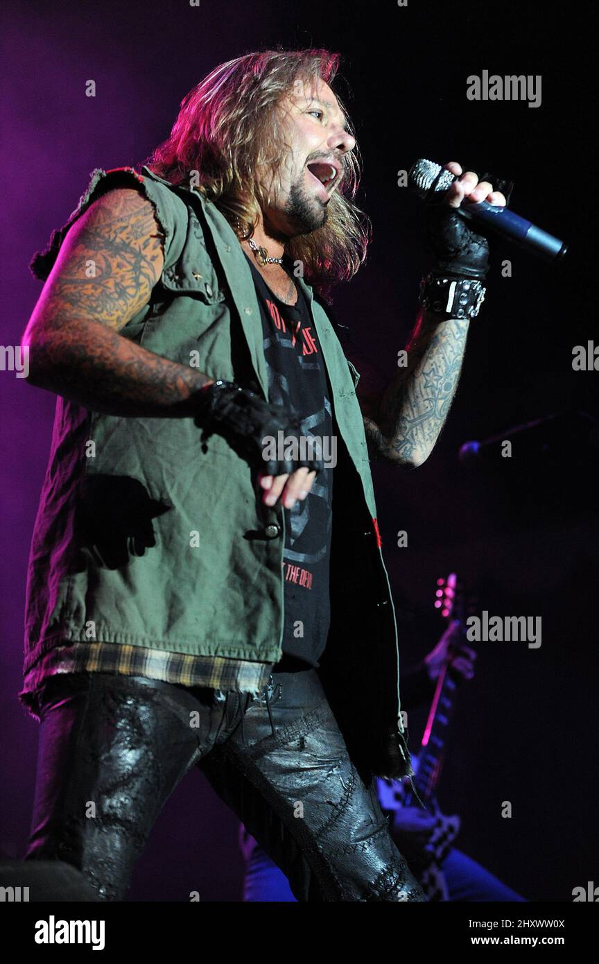 Vince Neil performs at the Raleigh Amphitheater in Raleigh, Nc Stock ...