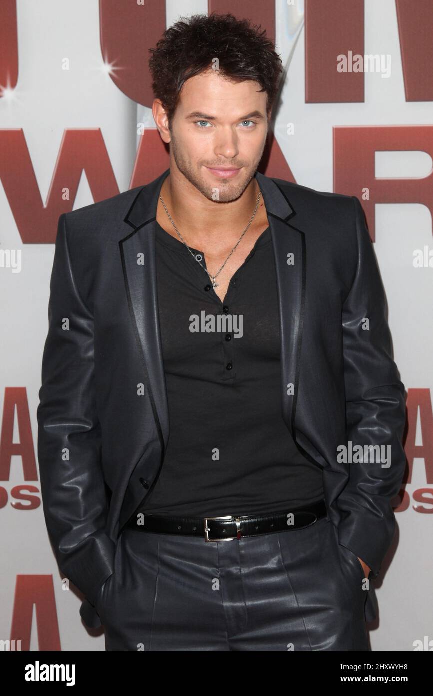 Kellan Lutz arriving for the 45th Annual Country Music Association ...