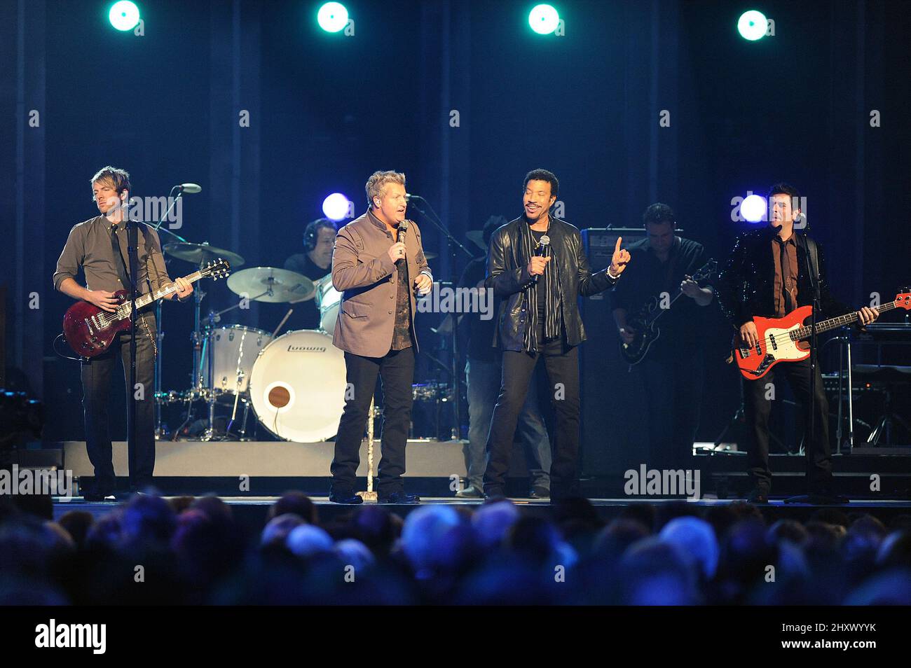 Rascal flatts peforms hi-res stock photography and images - Alamy