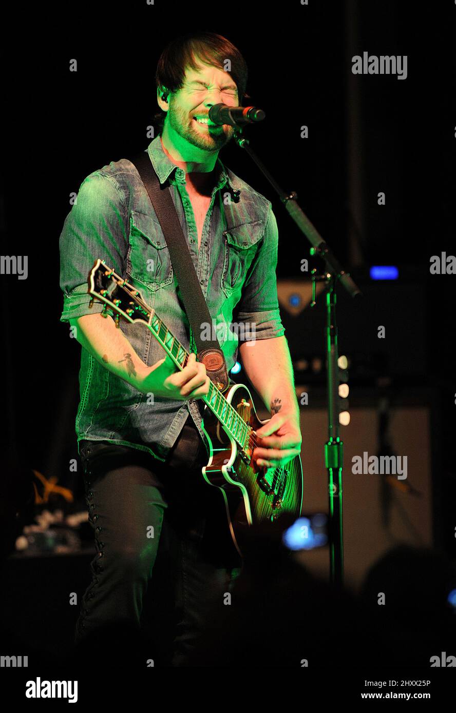 David cook hi-res stock photography and images - Alamy