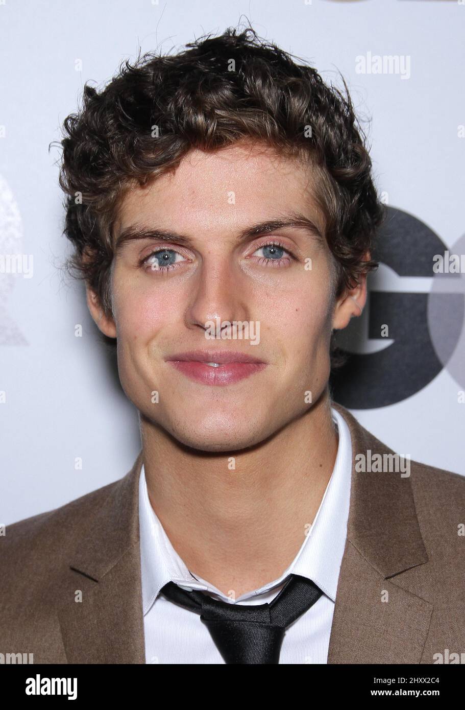 Daniel Sharman The Collection Basil