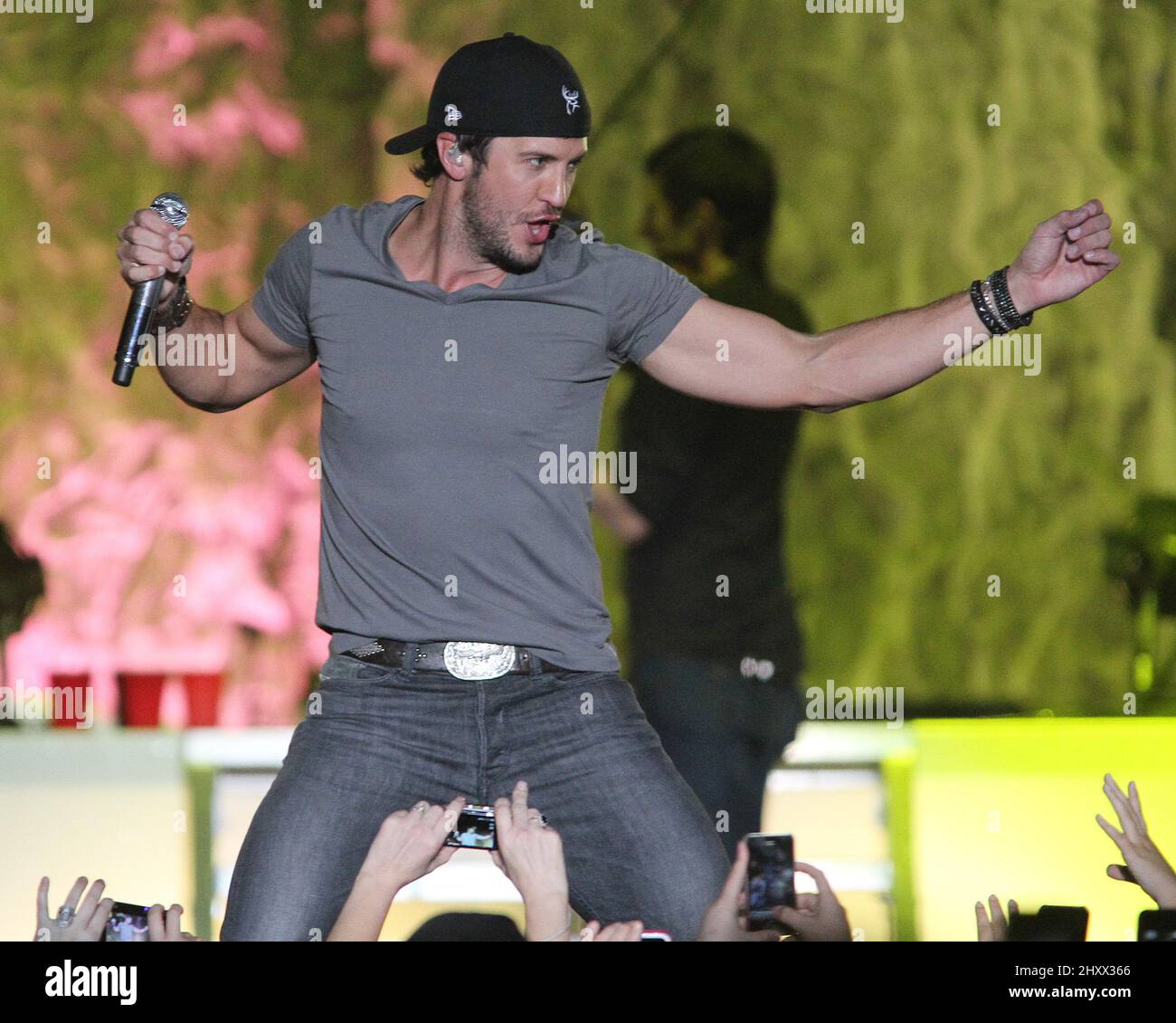 Cmt tour hi-res stock photography and images - Alamy