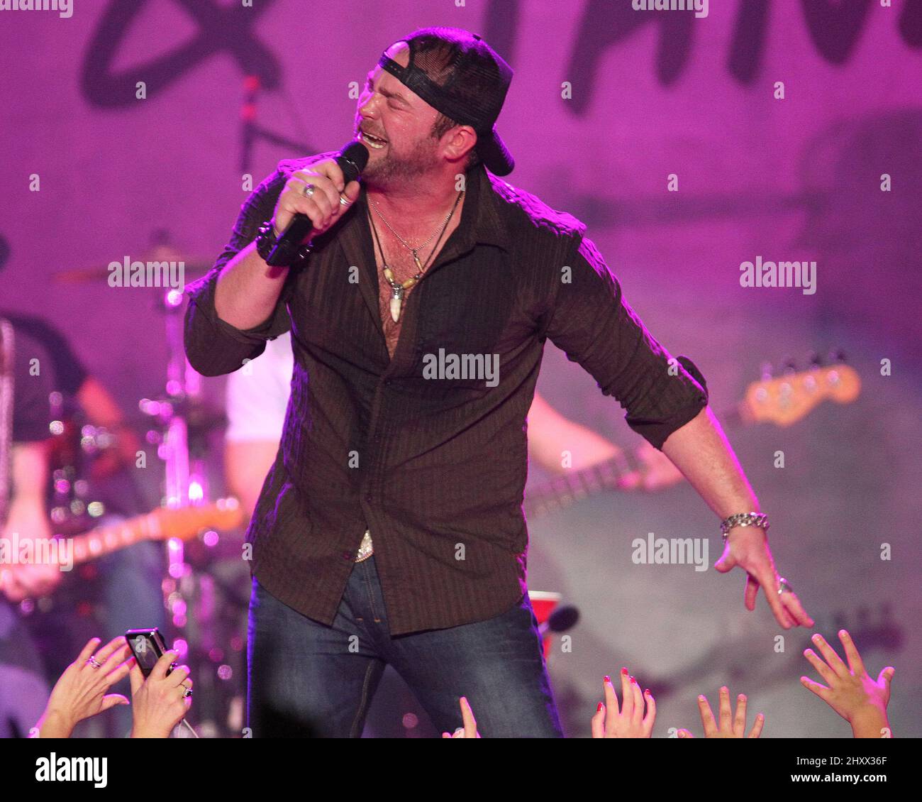 Luke bryans tailgates hi-res stock photography and images - Alamy