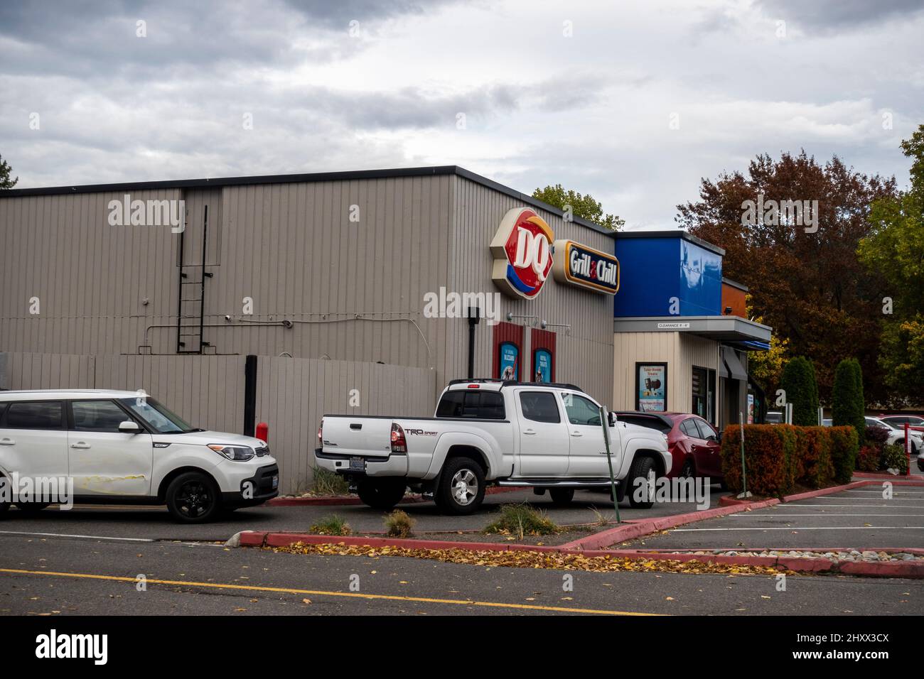 Dairy queen hi-res stock photography and images - Alamy