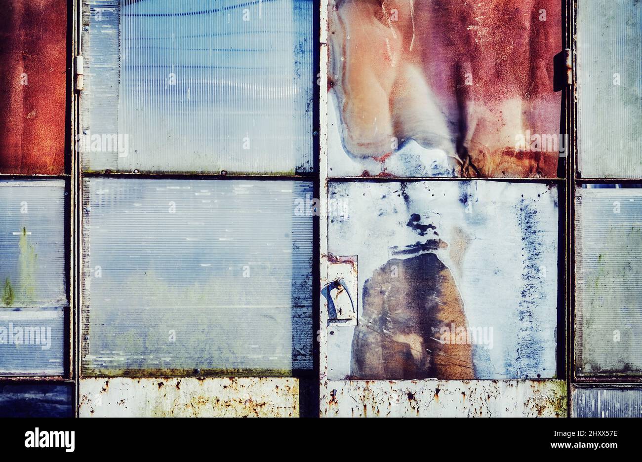 Dirty rusty metal wall, background or texture Stock Photo - Alamy