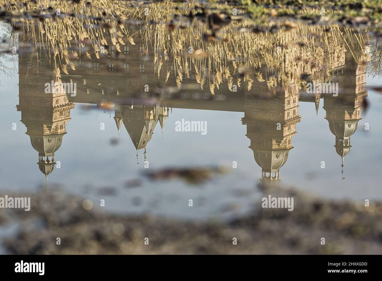Castle reflection in puddle sky architecture hi-res stock photography ...